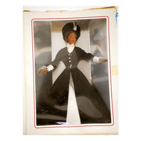 【商品名】Barbie Mattel 1996 バービー Deisgnerシリーズ - クラシック：6番目のシリーズ - ロマンチックなインタールードバービー - アフリカ系アメリカ人バービー - アンドリスキル - 新規 - 限定版 - ...