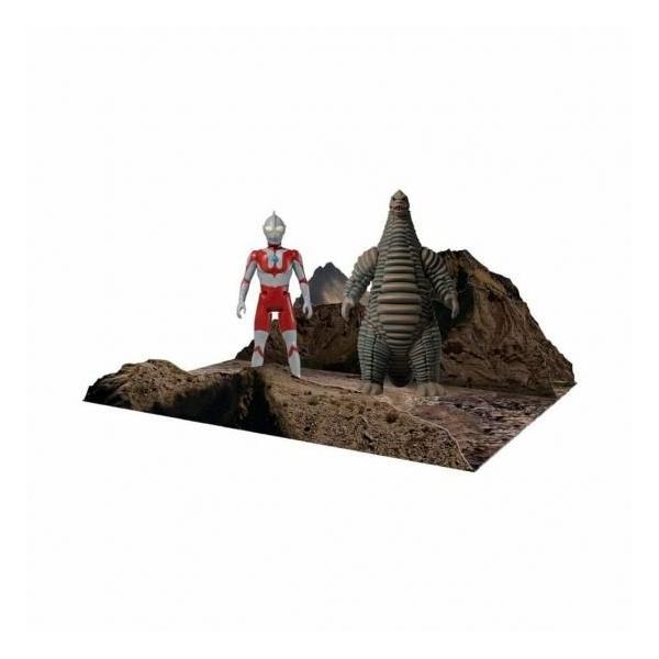 【商品名】Mezco 5点 ウルトラマン&amp;レッドキング デラックスアクションフィギュア ボックスセット【カテゴリー】 フィギュア 【メーカー】 メズコ(Mezco Toyz LLC)