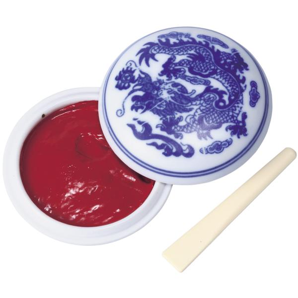 紅がかった赤味の強い朱色。※商品の仕様（材質）及びデザインは改良などの理由により予告なく変更することがあります。■商品サイズ：28×68×0 mm■外装サイズ：80×45×80 mm■素材：硫化水銀（II）・油・艾・陶器■原産国：中国