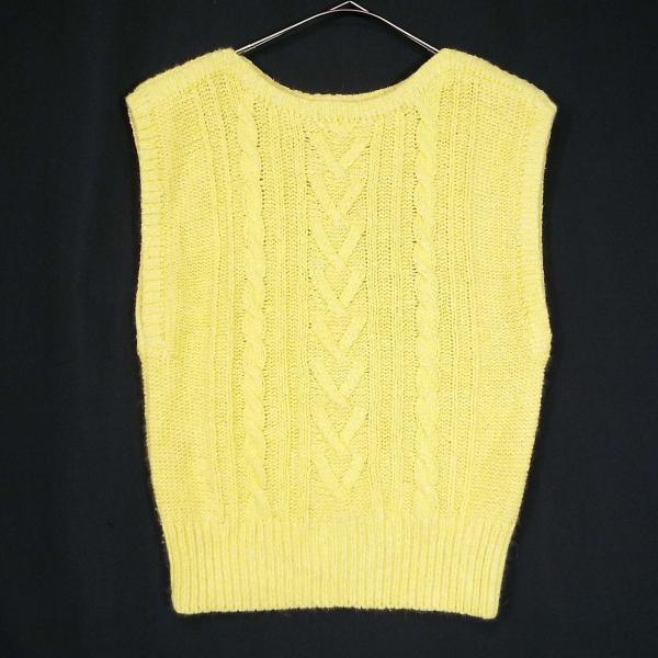 【当店スタッフのオススメポイント】・【商品詳細】・ブランド：　・お色：　系・素材： 画像参照・表記サイズ：・採寸（平置き・約cm）　肩幅：cm　袖丈：cm　身幅：cm　 着丈：cm・素材感：　・厚み： ・当店評価： ・特記事項： 着用に影響...