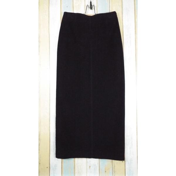 【当店スタッフのお薦めポイント】・ファッション誌『VOGUE JAPAN』にも掲載されるイタリア製の高級ブランド【PIAZZA SEMPIONE（ピアッツァ センピオーネ）】・日本正規代理店【三喜商事】扱いの素敵な１着。・素材は、薄手のスエ...