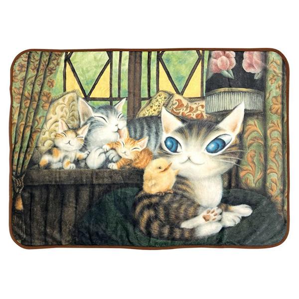 ダヤンの世界を大判フルカラーで楽しめるひざかけサイズのブランケット。ふわふわとした手ざわりで、とても暖かく感じます。素材：ポリエステル100%サイズ：約700×1000mm製造：中国