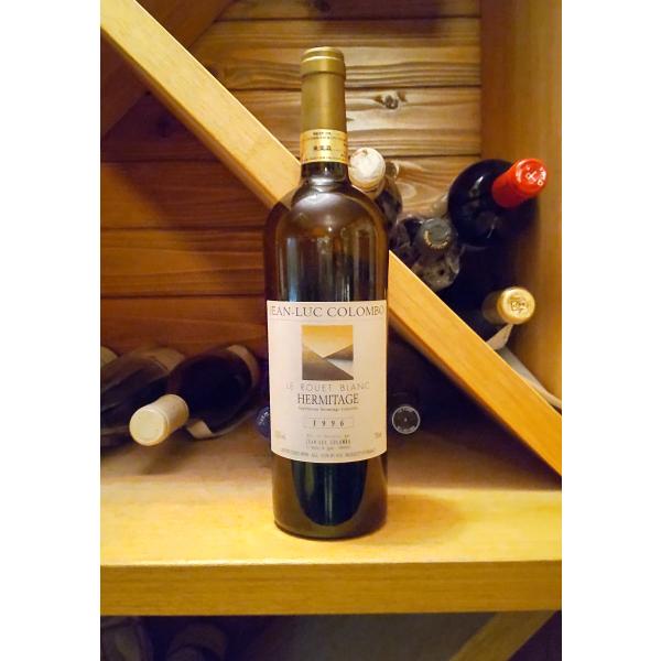 延べ50件以上のドメーヌの醸造コンサルタントしてきたジャン・リュック氏。1995年からは本格的にネゴシアンとドメーヌの活動を始め、ドメーヌとしては北ローヌと南仏に畑を所有し、ネゴシアンとしては自らが醸造コンサルタントとして働いている繋がりか...