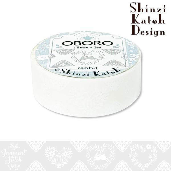 ホワイト一色に透け感と淡く柔らかな仕上がりのマスキングテープシリーズ「OBORO」。大人っぽい雰囲気のマスキングテープです。白い薄紙素材なので、カラーやクラフト紙などにデコレーションをするとよりホワイトインクが協調されて美しく見えます♪●サ...