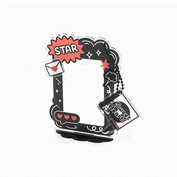 「推Life」推し＋Life推しを生活の中に可愛く取り入られる推し活アイテムです♪ブロマイドや写真などのトレカをアクリルスタンドに入れられる、コンセプトに合わせて選べるトレカスタンド。お気に入りのトレカをアクリルスタンドに入れて楽しめます！...