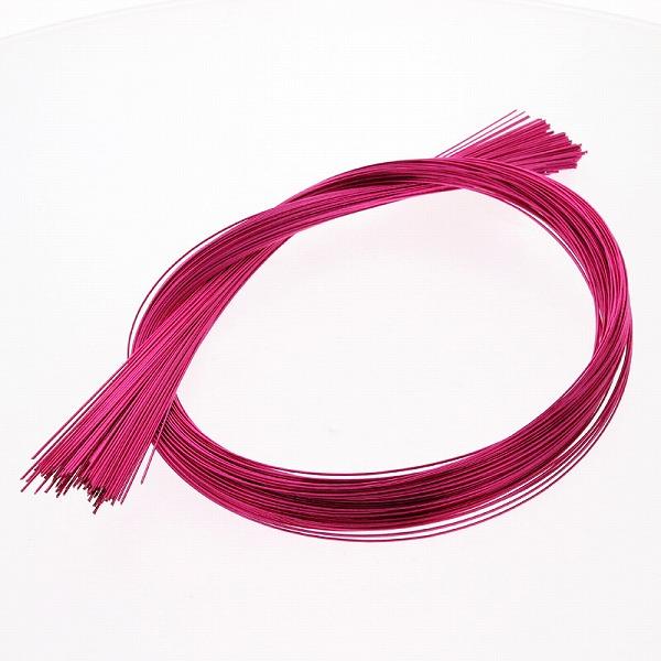 日本古来からの贈答のしきたりにおいて欠くことのできない存在の水引。伝統的な使い方はもちろん、水引で様々なものを形作る水引アートや、、洋風のラッピング、生け花やフラワーアレンジメントの資材としてもお使いいただけます。水引特有の硬さを生かし、き...