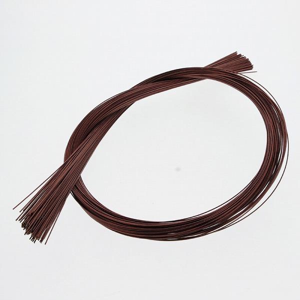 日本古来からの贈答のしきたりにおいて欠くことのできない存在の水引。伝統的な使い方はもちろん、水引で様々なものを形作る水引アートや、、洋風のラッピング、生け花やフラワーアレンジメントの資材としてもお使いいただけます。水引特有の硬さを生かし、き...