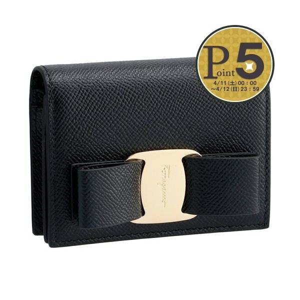 フェラガモ FERRAGAMOリボンモチーフがとってもキュート。コンパクトサイズながらポケットも充実し機能性も◎プレゼントにもいかがですか♪【サイズ（約）】縦 約8cm横 約11cm【仕様】開閉/スナップ式内側/お札入れ×1　　　/オープン...