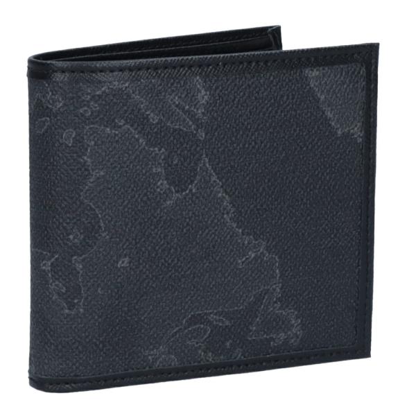 プリマクラッセ PRIMA CLASSE地図柄にロゴプレートがお洒落な折財布。PVCコーティングの素材は撥水性にも優れ汚れにくいのもGOOD！上品な風合いは年齢や流行に関係なく幅広い年代の方に末永くご愛用して頂けます。大切な方へのプレゼント...