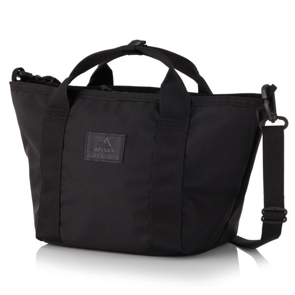 トラディショナルなトートバッグのデザインのボートトート(BOAT TOTE）は取り外し式のショルダーベルトが付属し、気分に合わせてトートバッグとして、またはショルダーバッグとして使用することが出来ます。口が大きく開くデザインによりバッグの中...