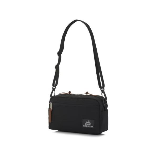 パデッドショルダーポーチM（PADDED SHOULDER POUCH M）は電子機器や貴重品を収納するのに最適なポーチです。■本体：600Dポリエステル■全面パッドがつき中身を保護■ジッパー付フロントポケット■内側の小物収納用スリーブ■取...