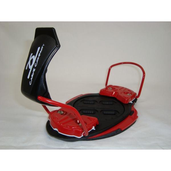 そもそもはBURTON社のハードバインディングとして開発、展開された、歴史のあるバインディングです。B社がアルパインスノーボードの展開から撤退後、IBEX社がモールドを引継ぎIBEXブランドで展開されておりましたが、現在はCARVE COM...