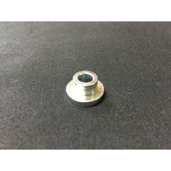 VISTスノーボードプレート　07や17で使用するマウントビスの可動式スペーサーです。1個単位の販売です。