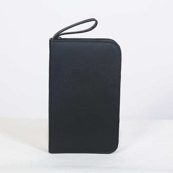 盆栽道具用ケース盆栽道具を収納するのに便利なケースです。4〜6本入ります。サイズチャックを閉めた状態：245×148×40mmチャックを開けた状態：330×245ｍｍ※ケースの色・仕様が変更する場合がございます。