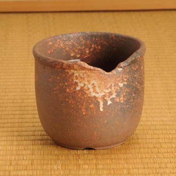 日本製　瀬戸焼鉢鉢径：12cm　高さ：10.5cm＊数量物の為、若干の色の違い(色むら)があります。 
