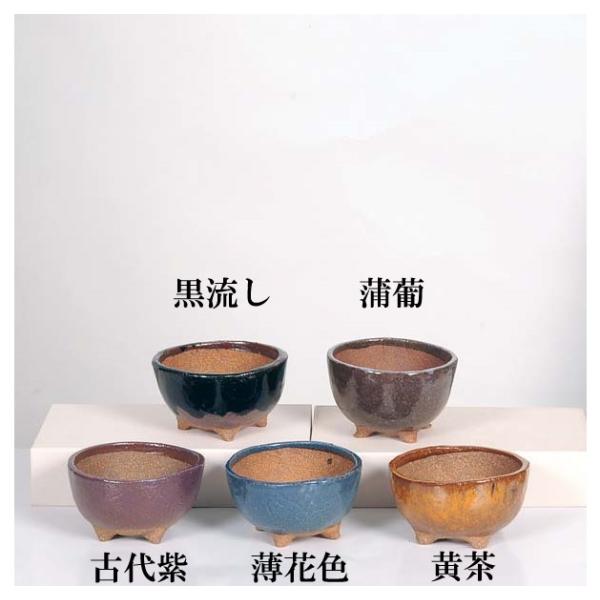 商品説明祥石(二代目)ゆうき　丸鉢　3号独特で繊細な絵が魅力。初代祥石のご子息で、落款は「ゆうき　祥石」です。※ご希望の色をお選び下さい。　・黒流し 暗い茶系の色　・蒲葡 （えびぞめ）暗い紫系の色　・古代紫（こだいむらさき）灰みの紫系の色　...