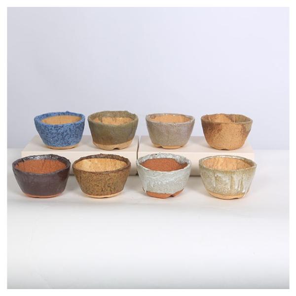 商品説明信楽焼ひねり丸鉢滋賀県甲賀市信楽を中心に作られる陶器で、日本六古窯の一つに数えられる。長い歴史と文化に支えられ、伝統的な技術によって今日に伝えられて、土と炎が織りなす芸術として“わびさび”の趣を今に伝えている。※ご希望の色をお選び下...