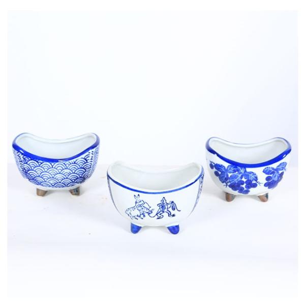 商品説明三日月鉢　　盆栽・観葉植物・多肉植物など和風・洋風どちらの雰囲気にも合うデザインです。※こちらはセット商品ではございません。※ご希望の種類をお選びください。※数量物の為、若干の色や形状の違い、色むらなどがあります。サイズ　鉢幅：約1...