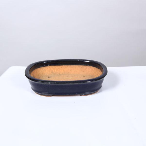 商品説明服部　縁付楕円鉢常滑土を用いた押型・紐づくりが主で、丸鉢は手びねり・ロクロによるものである。主力は釉薬物で、特に均釉の窯変物に秀でており、撫角長方鉢も独自の作風として顕著である。培養面においても通気性が良く、適している。サイズ鉢径：...