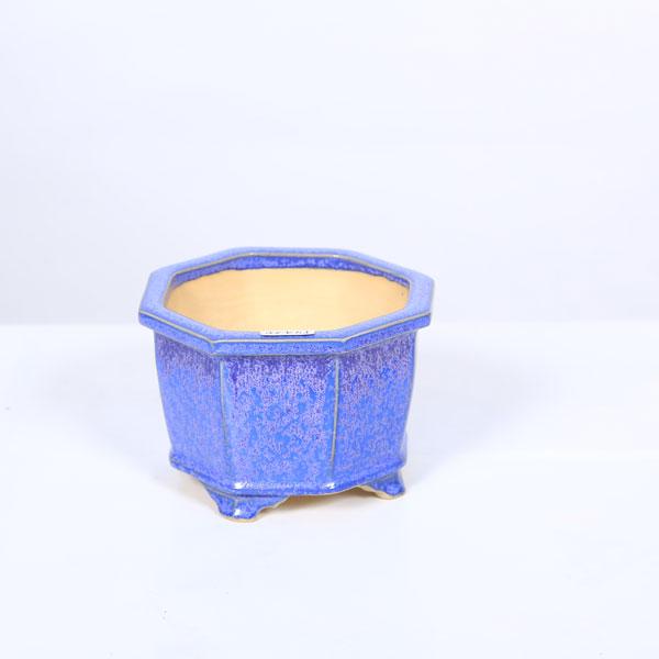 英明（燿山）　足付八角鉢本名：清水　英明。燿山を父に持ち、常滑でも有数の釉薬大家。製品は小・中品釉物鉢が主。基本的に丸鉢はロクロ、それ以外は押型。職人として優秀かつ求めやすい商品を提供することと、作家としての個性的表現を両立されることを目指...