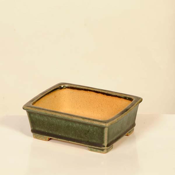 商品説明柴勝　長方鉢本名：柴田　勝一愛知県常滑市出身。常滑作家のひとりで、タタラと押型による手づくり鉢を作られています。泥物から釉薬まで幅広い作陶で、樹の育成にも優れた鉢です。※照明やグラフィックにより実際の色味と異なる場合がございます。ご...