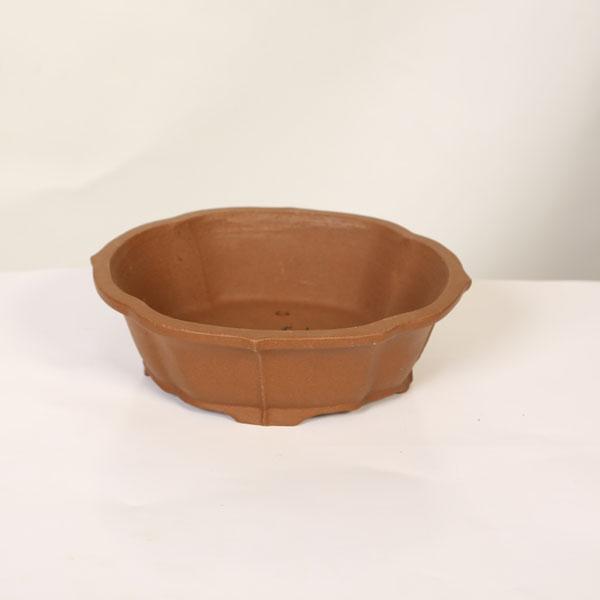 商品説明柴勝　モッコ鉢本名：柴田　勝一愛知県常滑市出身。常滑作家のひとりで、タタラと押型による手づくり鉢を作られています。泥物から釉薬まで幅広い作陶で、樹の育成にも優れた鉢です。※照明やグラフィックにより実際の色味と異なる場合がございます。...