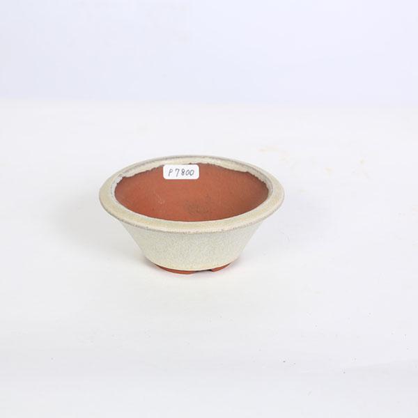 英明（燿山）　丸反り鉢本名：清水　英明。燿山を父に持ち、常滑でも有数の釉薬大家。製品は小・中品釉物鉢が主。基本的に丸鉢はロクロ、それ以外は押型。職人として優秀かつ求めやすい商品を提供することと、作家としての個性的表現を両立されることを目指さ...