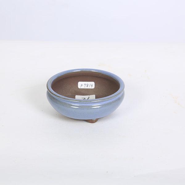 商品説明山秋(やまあき)　袋丸鉢本名：片岡貞光陶名：(株)山秋製陶所泥物の大鉢が多く、成型は型押しに手仕上げ。中国から取り寄せた紫砂と常滑の土を配合した「常滑烏泥」と称する土目が秀逸。サイズ　鉢径：約9.0cm 　高さ：約3.7cm