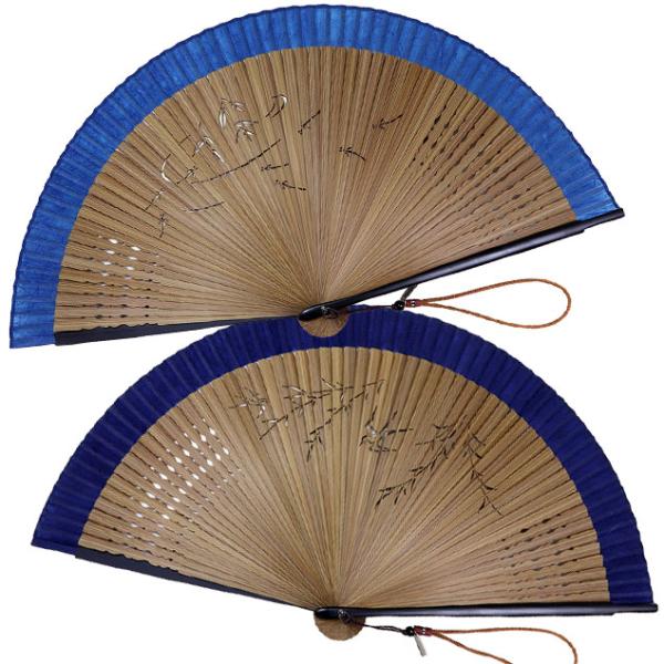 カラー：メダカ・ツバメ種別：男性用、紳士用扇面：和紙・シルク扇骨：竹扇子袋：ポリエステル100％扇子を広げた時の大きさ（縦×横）：約22×41cm箱（縦×横×高さ）：桐箱　約10.5×26.5×2.5cm袋の長さ：約24ｃｍ男性 父の日 ギ...