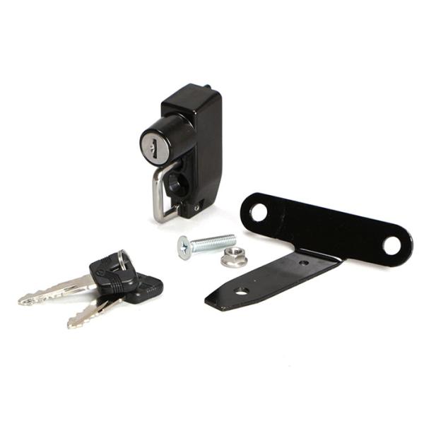 ホルダーステーを純正のピリオンステップホルダーと共締めするタイプです。車体を加工することなく、取付けする事ができます。※弊社製(CB250R)リアキャリアと併用できませんが、ヘルメットホルダー部のみをリアキャリアに直接取り付ける事はできます...