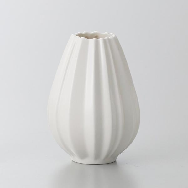 【商品仕様】径7.5×高さ10cm(口径3cm)磁器製 陶磁器 花瓶 花びん インテリア 花資材 フラワーベース 花器 アレンジ 陶器 安い 装飾 フラワーアレンジメント 土台 母の日 結婚式 クリスマス 正月 ハロウィン 二次会 お誕生日...