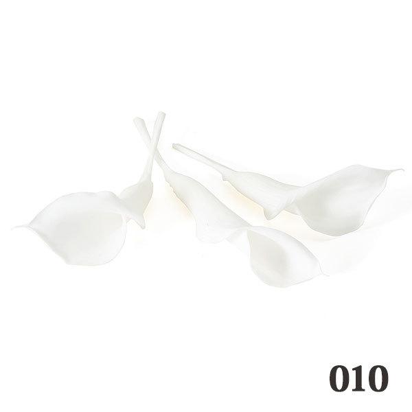 【商品仕様】約7〜9cm1箱5輪入り( allp5 )(10_dras)( 15_asoh )( 2025AW )凛とした花姿が特徴的な仏花アレンジからブライダルブーケまで幅広くおすすめのカラーのプリザです。( hcprs )( prfn ...