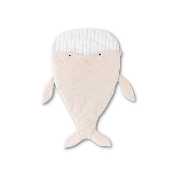 【商品名】　RIO スリーピングバッグ くじら ベビー用品 赤ちゃん 新生児 ベビー寝袋 出産祝い おくるみ アニマルデザイン 防寒 ふわふわ 暖かい  【商品説明】　・綿100% 【サイズ】　高さ : 9.80 cm　横幅 : 29.70...