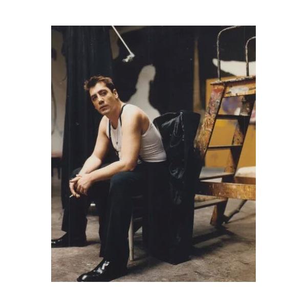 約20.3x25.4cmのサイズの写真です。直輸入品です。プリント紙はコダック、もしくはフジカラーです。