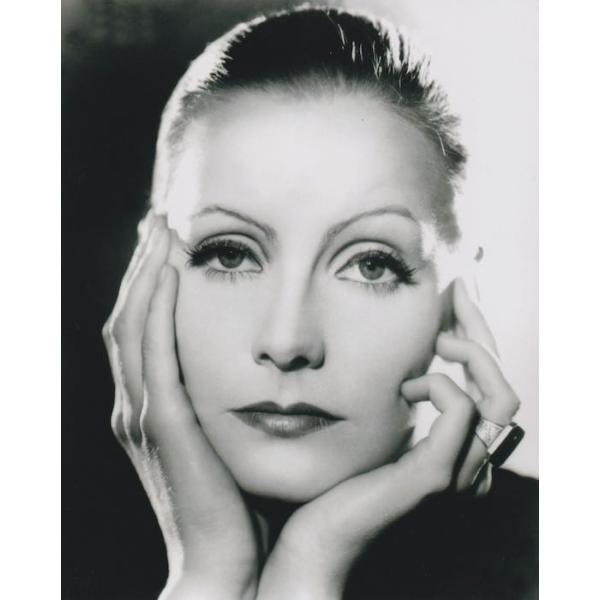 約20.3x25.4cmのサイズの写真です。直輸入品です。プリント紙はコダック、もしくはフジカラーです。