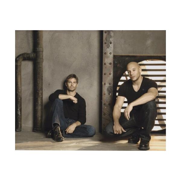 約20.3x25.4cmのサイズの写真です。直輸入品です。プリント紙はコダック、もしくはフジカラーです。