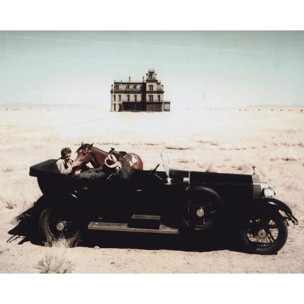 この商品は、8x10インチ（約20.3x25.4cm）の輸入写真です。フジカラー製の写真プリント紙を使用しています。コレクションやインテリアとしても最適です。発送時には防水対策の上、発送時には定形外封筒にダンボール板を写真に重ねて入れていま...