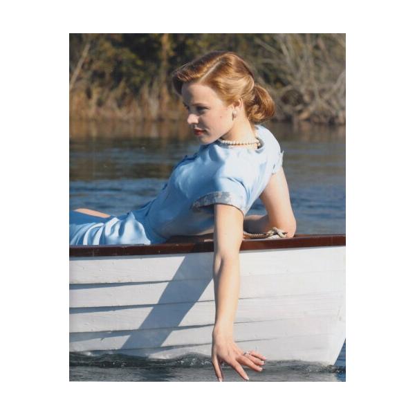 約20.3x25.4cmのサイズの写真です。直輸入品です。プリント紙はコダック、もしくはフジカラーです。