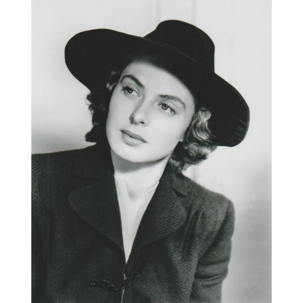 約20.3x25.4cmのサイズの写真です。直輸入品です。プリント紙はコダック、もしくはフジカラーです。