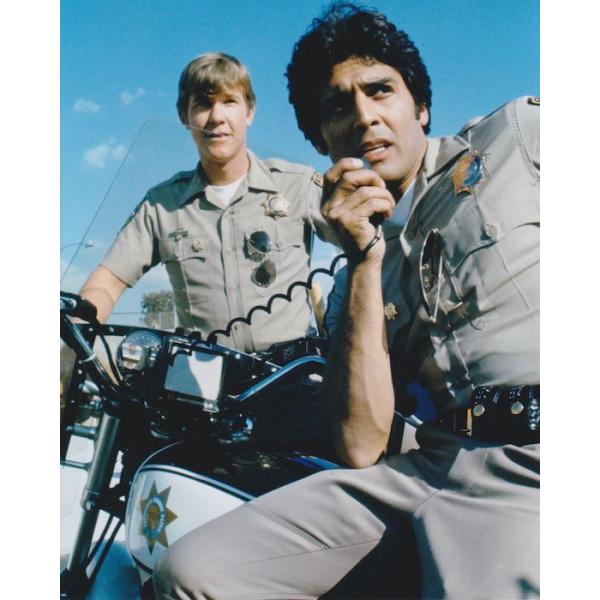 約20.3x25.4cmのサイズの写真です。直輸入品です。プリント紙はコダック、もしくはフジカラーです。