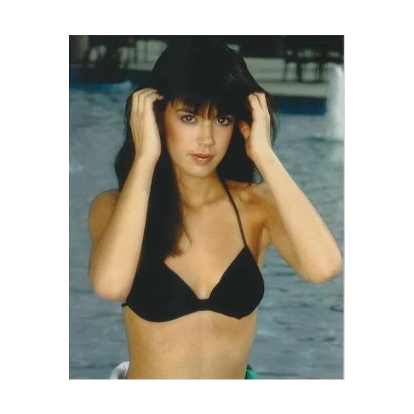 約20.3x25.4cmのサイズの写真です。直輸入品です。プリント紙はコダック、もしくはフジカラーです。