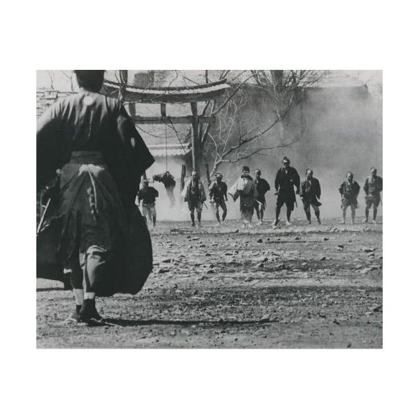 約20.3x25.4cmのサイズの写真です。直輸入品です。プリント紙はコダック、もしくはフジカラーです。