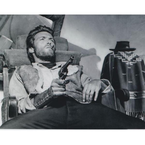 約20.3x25.4cmのサイズの写真です。直輸入品です。プリント紙はコダック、もしくはフジカラーです。