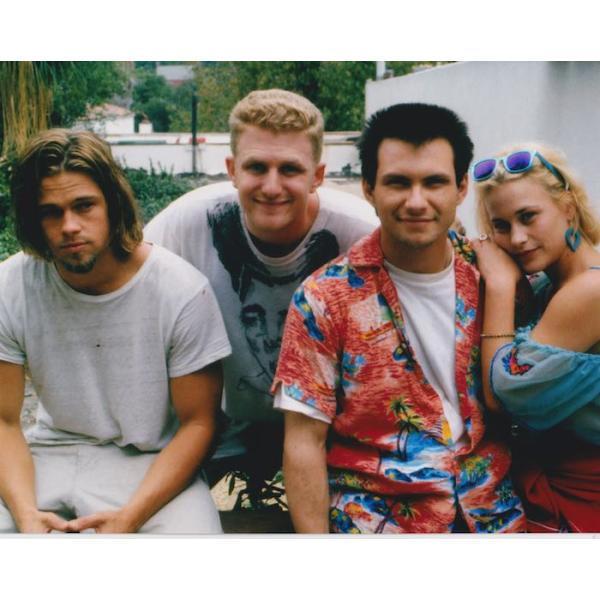 約20.3x25.4cmのサイズの写真です。直輸入品です。プリント紙はコダック、もしくはフジカラーです。