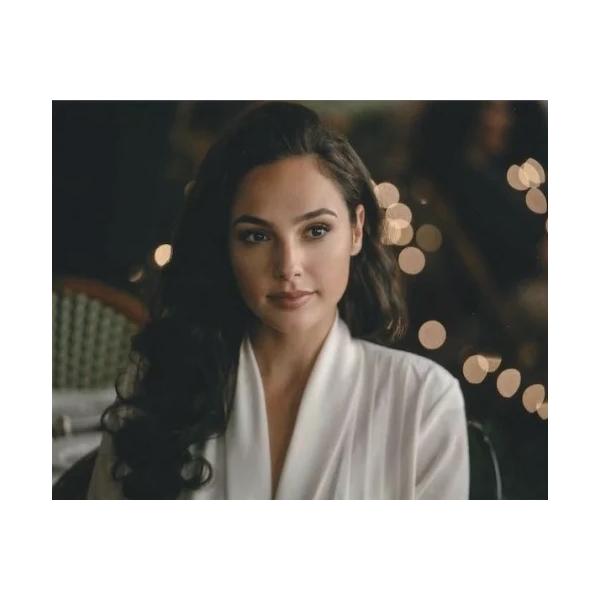 約20.3x25.4cmのサイズの写真です。直輸入品です。プリント紙はコダック、もしくはフジカラーです。