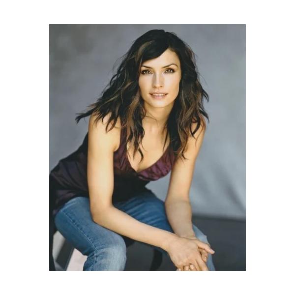 約20.3x25.4cmのサイズの写真です。直輸入品です。プリント紙はコダック、もしくはフジカラーです。