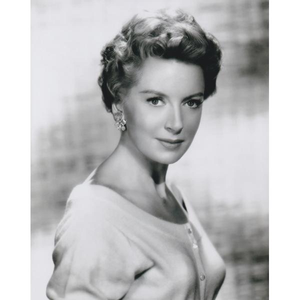 約20.3x25.4cmのサイズの写真です。直輸入品です。プリント紙はコダック、もしくはフジカラーです。