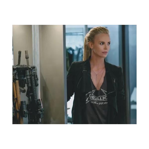 約20.3x25.4cmのサイズの写真です。直輸入品です。プリント紙はコダック、もしくはフジカラーです。