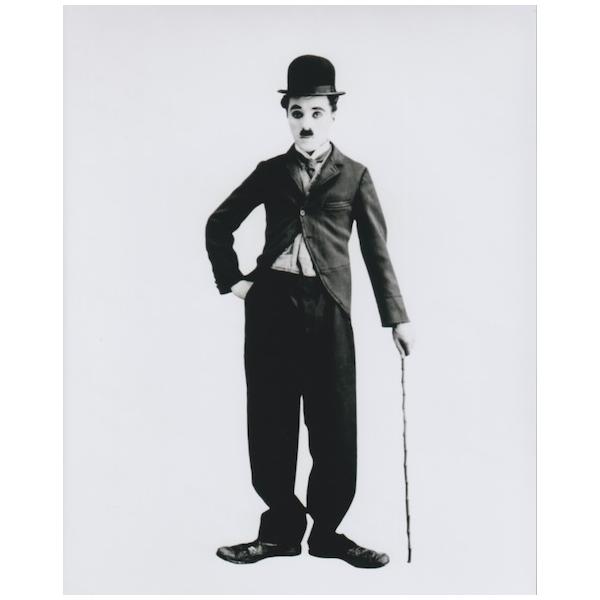 約20.3x25.4cmのサイズの写真です。直輸入品です。プリント紙はコダック、もしくはフジカラーです。