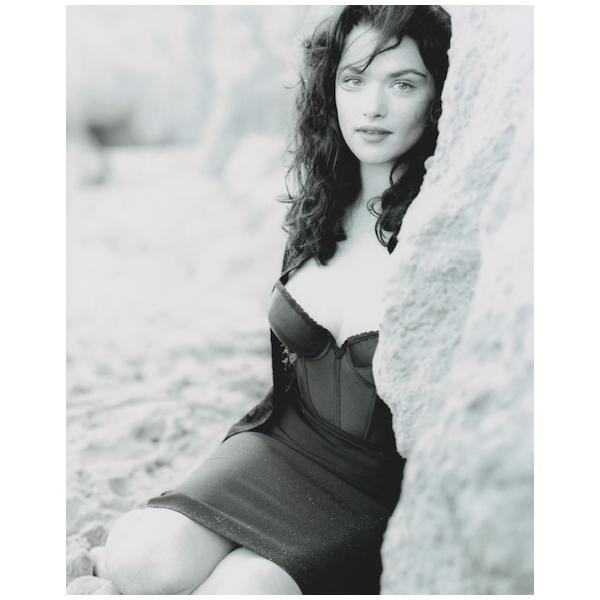 約20.3x25.4cmのサイズの写真です。直輸入品です。プリント紙はコダック、もしくはフジカラーです。